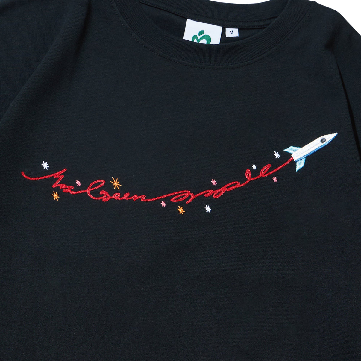 MGA Rocket Embroidery T-shirt / Black – Mrs. GREEN APPLE OFFICIAL STORE