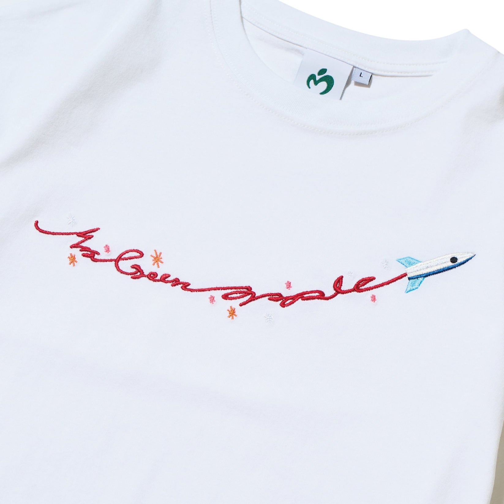 MGA Rocket Embroidery T-shirt / White – Mrs. GREEN APPLE OFFICIAL STORE